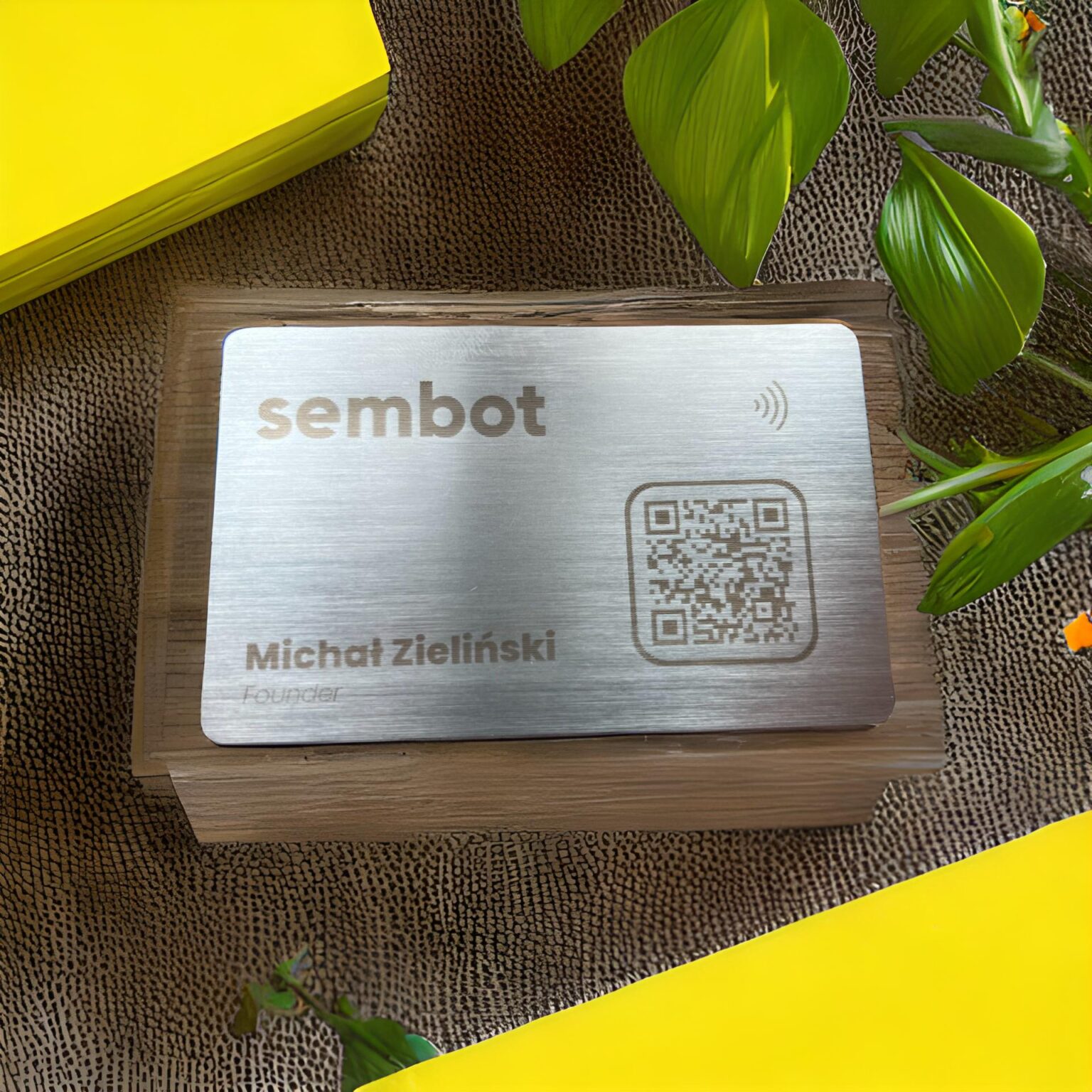 Wizytówka NFC metalowa grawerowana z Twoim własnym logo - waan.co