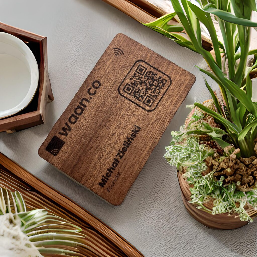 Zestaw 5 wizytówek NFC z drewna (eko) z Twoim własnym grawerowanym logo ...